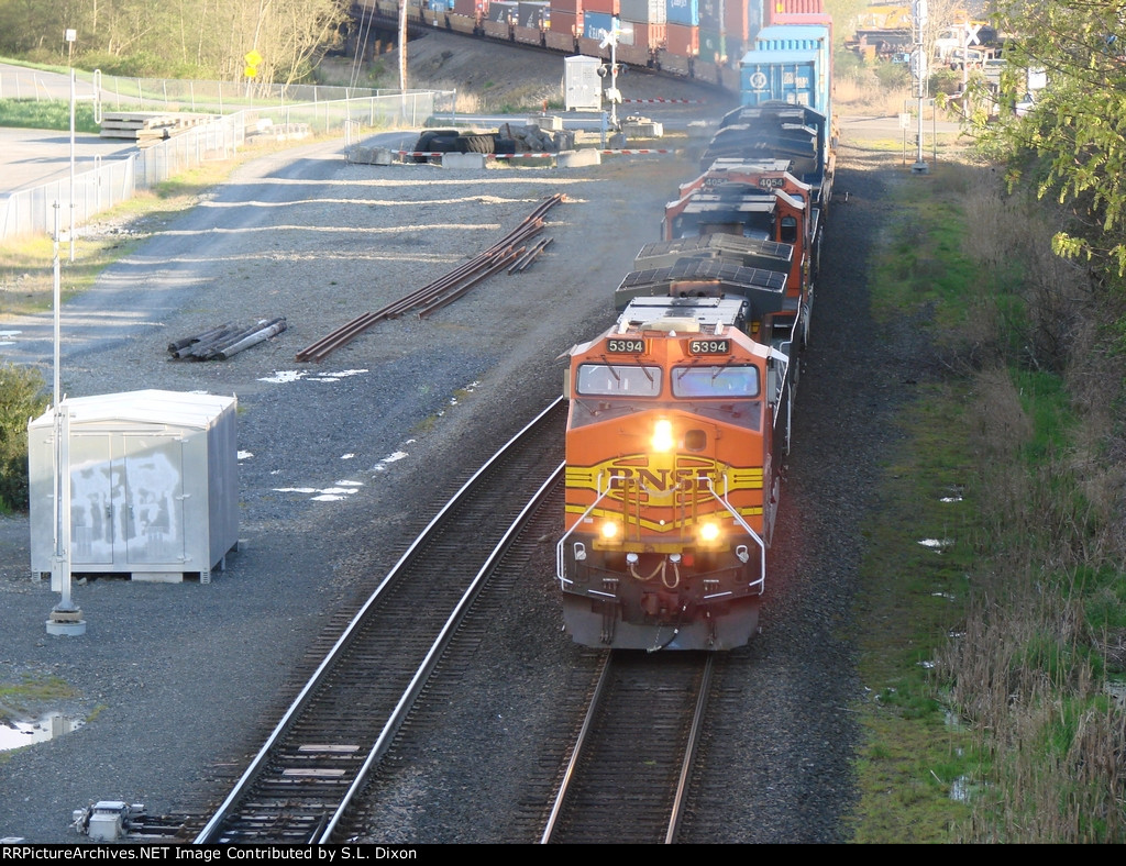 BNSF 5394 West Z-train